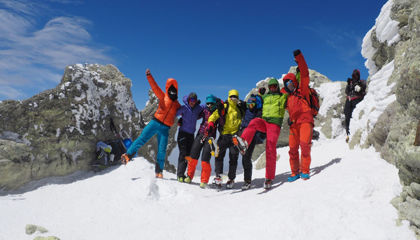 Iran Skiing Adventure - Skiing Tours in Iran | Iran Safar Tours
