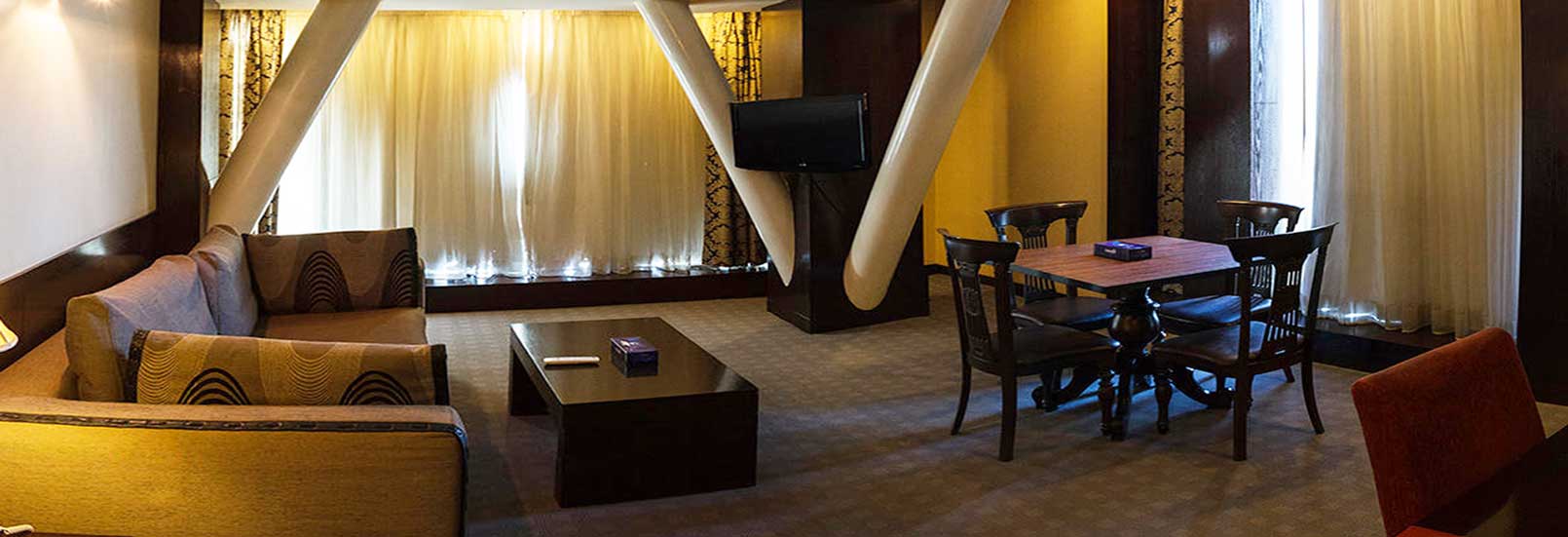 Suite - Chamran Grand Hotel - Iran Safar